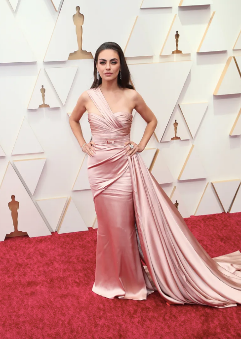 Red Carpet Fashion from the Oscars - Formal Approach
